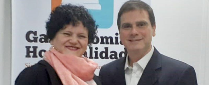 Presidente Edson Pinto recebe jornalista Nancy Nasser